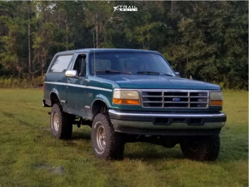 1996 Ford Bronco Wheel Offset Aggressive > 1" Outside Fender Suspension ...