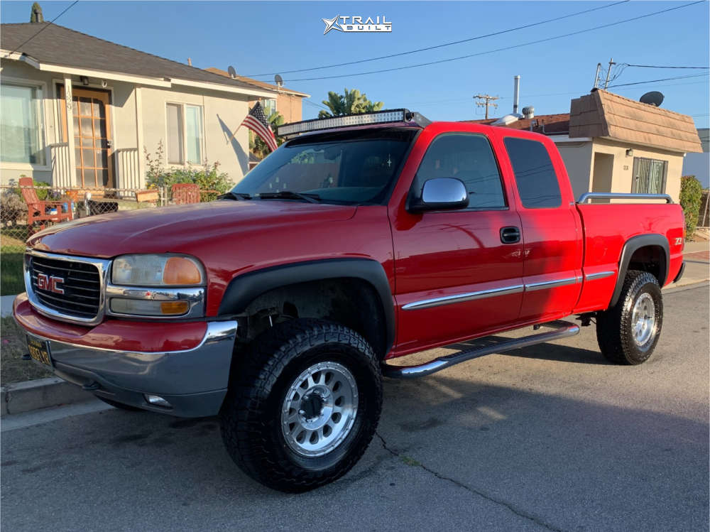 2001 GMC Sierra 1500 Wheel Offset Aggressive > 1" Outside Fender ...