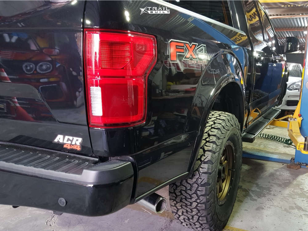 2020 Ford F-150 Wheel Offset Aggressive > 1" Outside Fender Leveling ...