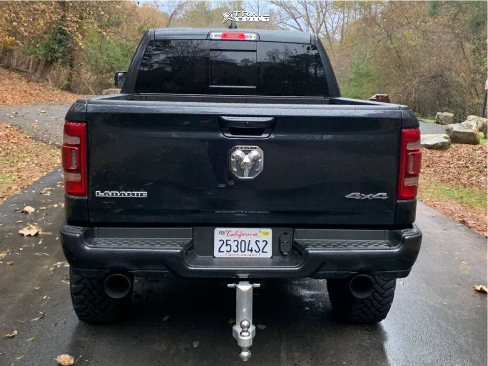 2019 Ram 1500 Wheel Offset Aggressive > 1" Outside Fender Suspension ...