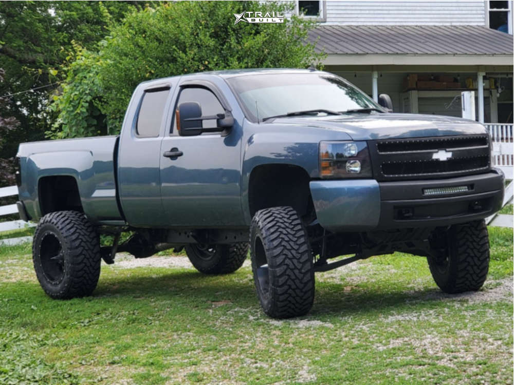 2010 Chevrolet Silverado 1500 Wheel Offset Aggressive > 1" Outside ...