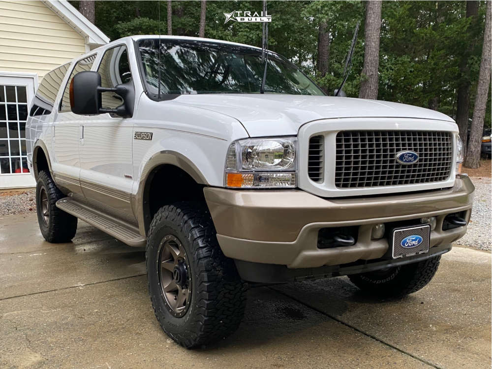 2003 Ford Excursion Wheel Offset Aggressive > 1" Outside Fender ...