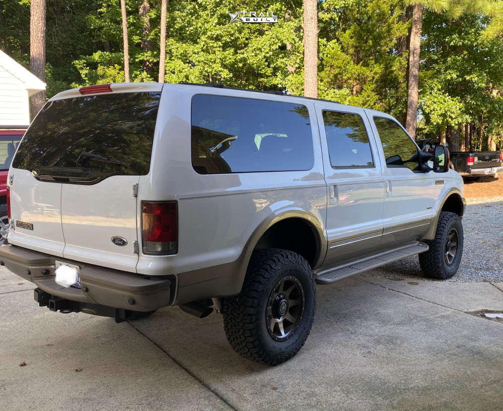 2003 Ford Excursion Wheel Offset Aggressive > 1" Outside Fender ...