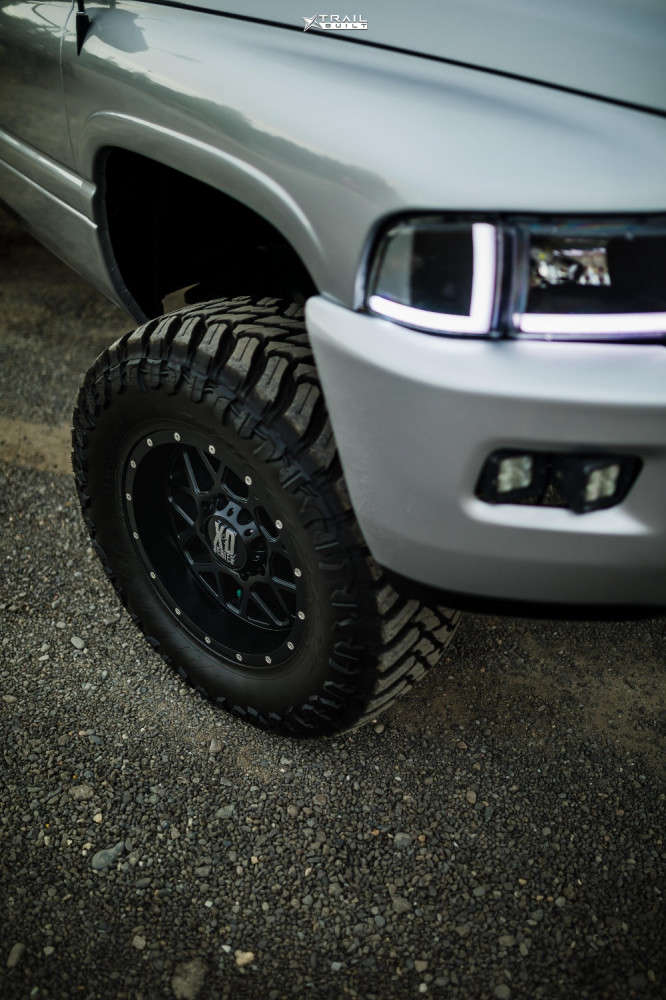 2002 Dodge Ram 2500 Wheel Offset Aggressive > 1" Outside Fender ...