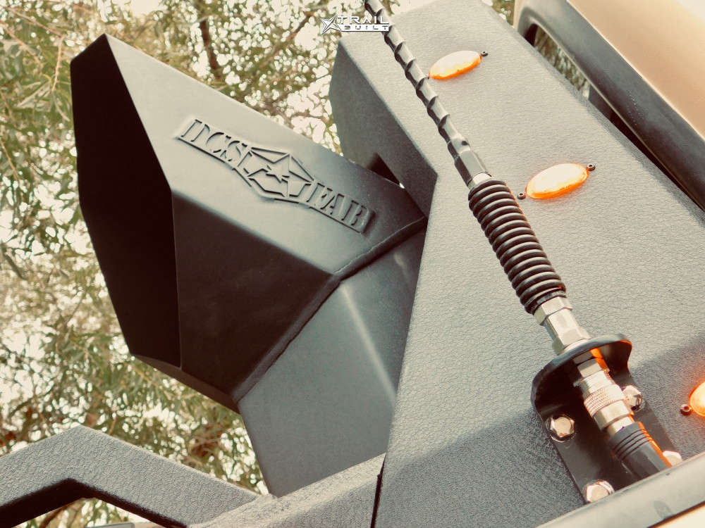 2002 Ford F-250 Super Duty Wheel Offset Aggressive > 1" Outside Fender ...