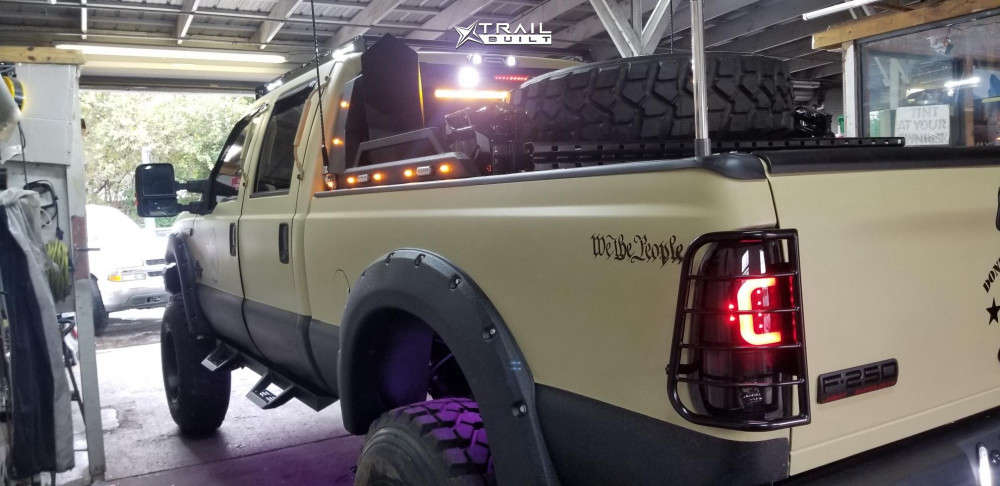 2002 Ford F-250 Super Duty Wheel Offset Aggressive > 1" Outside Fender ...