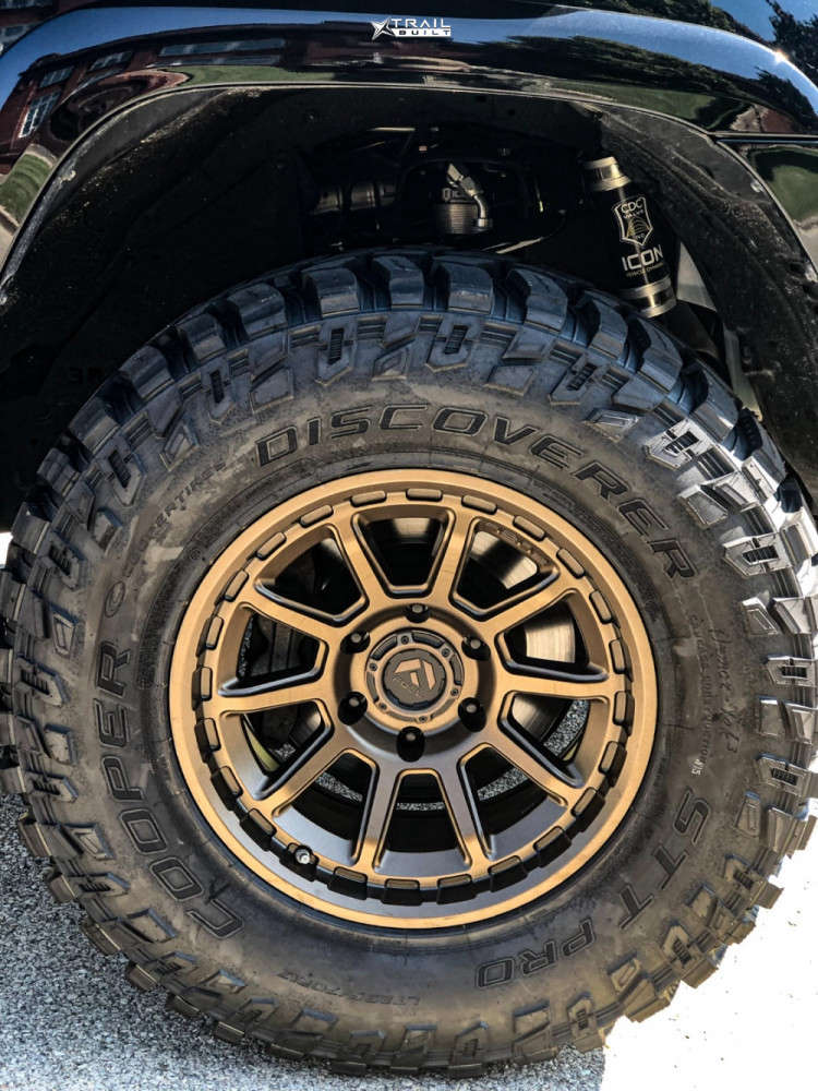 2017 Toyota 4Runner Wheel Offset Aggressive > 1" Outside Fender ...