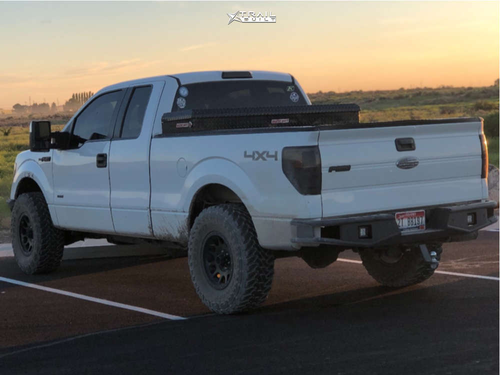 2011 Ford F-150 Wheel Offset Aggressive > 1" Outside Fender Leveling ...