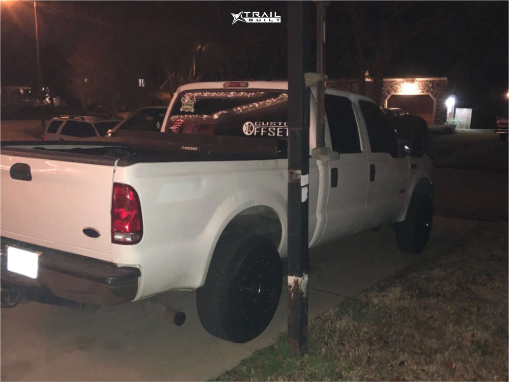 2006 Ford F-250 Super Duty Wheel Offset Aggressive > 1" Outside Fender ...