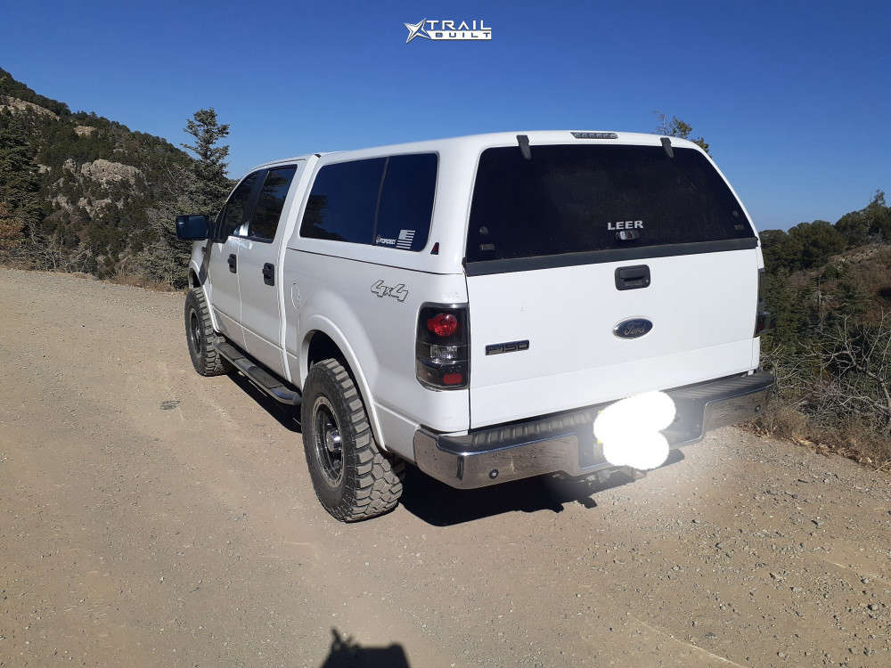 2006 Ford F-150 Wheel Offset Aggressive > 1" Outside Fender Leveling ...