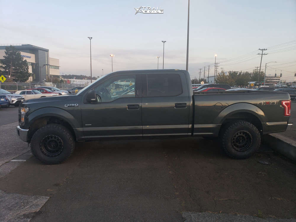 2015 Ford F-150 Wheel Offset Aggressive > 1" Outside Fender Leveling ...