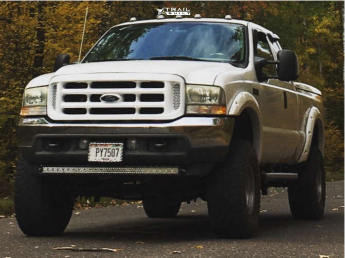 2004 Ford F-250 Super Duty Wheel Offset Aggressive > 1" Outside Fender ...