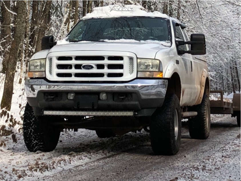 2004 Ford F-250 Super Duty Wheel Offset Aggressive > 1" Outside Fender ...