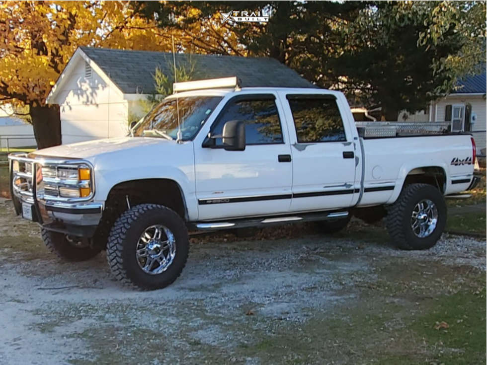 1999 Chevrolet K2500 Wheel Offset Aggressive > 1" Outside Fender ...
