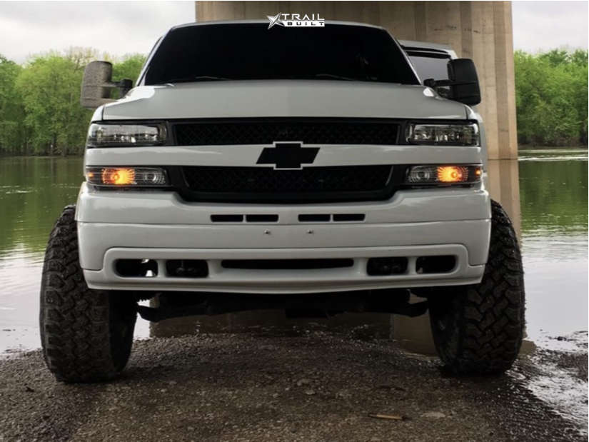 2001 Chevrolet Silverado 2500 HD Wheel Offset Aggressive > 1" Outside ...