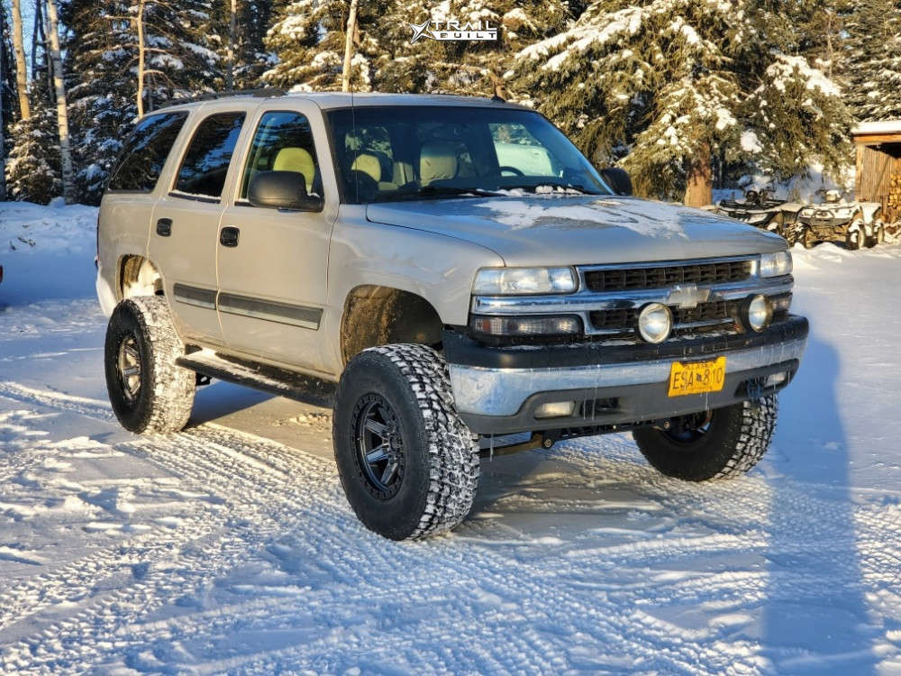 2005 Chevrolet Tahoe Wheel Offset Aggressive > 1" Outside Fender ...