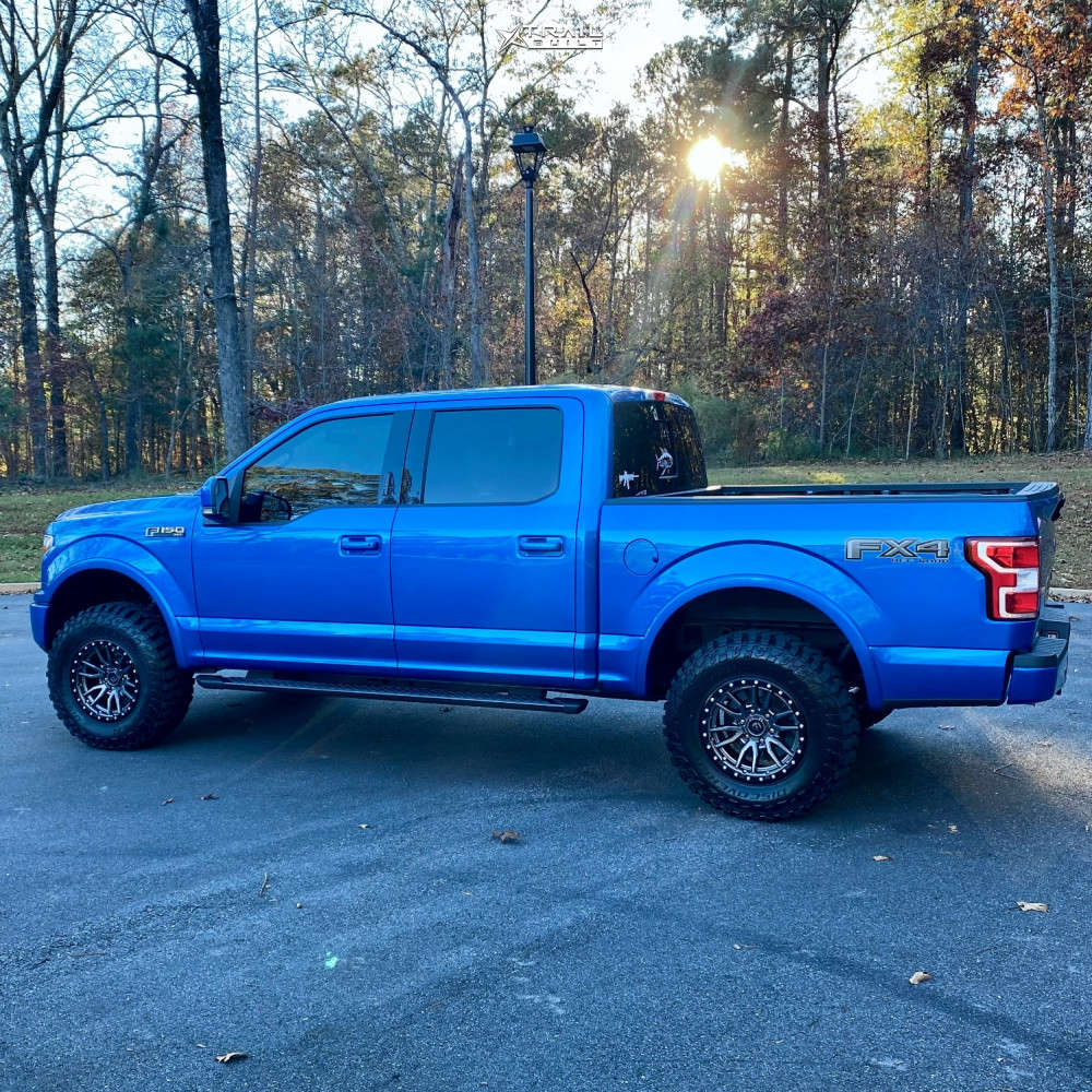 2020 Ford F-150 Wheel Offset Aggressive > 1" Outside Fender Suspension ...