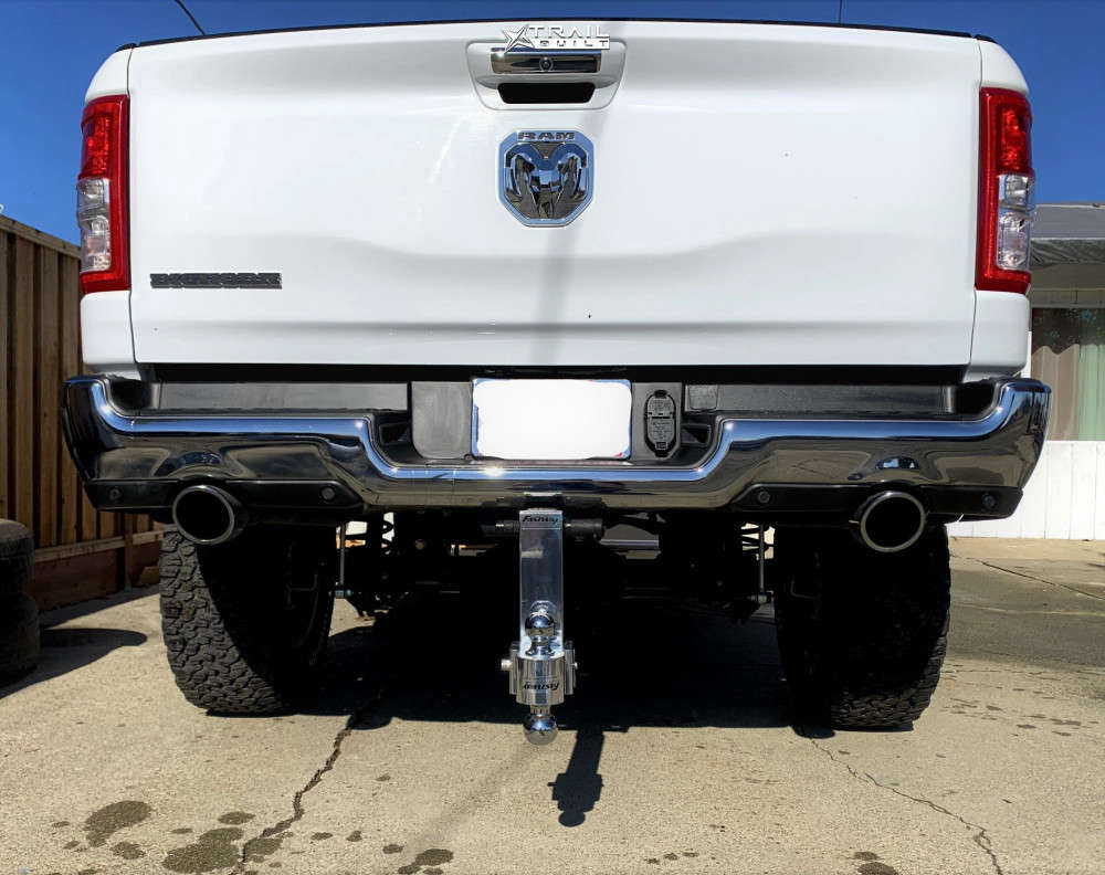 2019 Ram 1500 Wheel Offset Aggressive > 1" Outside Fender Suspension ...