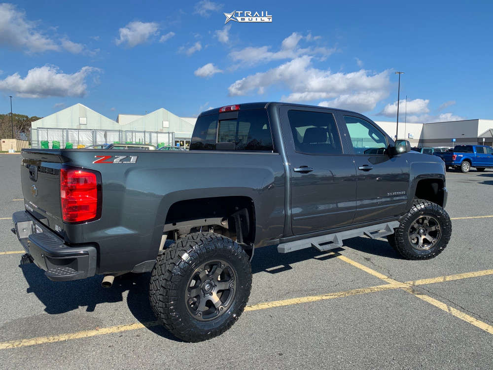 2018 Chevrolet Silverado 1500 Wheel Offset Aggressive > 1" Outside ...