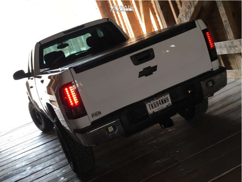 2011 Chevrolet Silverado 1500 Wheel Offset Aggressive > 1" Outside ...