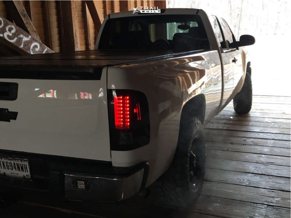 2011 Chevrolet Silverado 1500 Wheel Offset Aggressive > 1" Outside ...