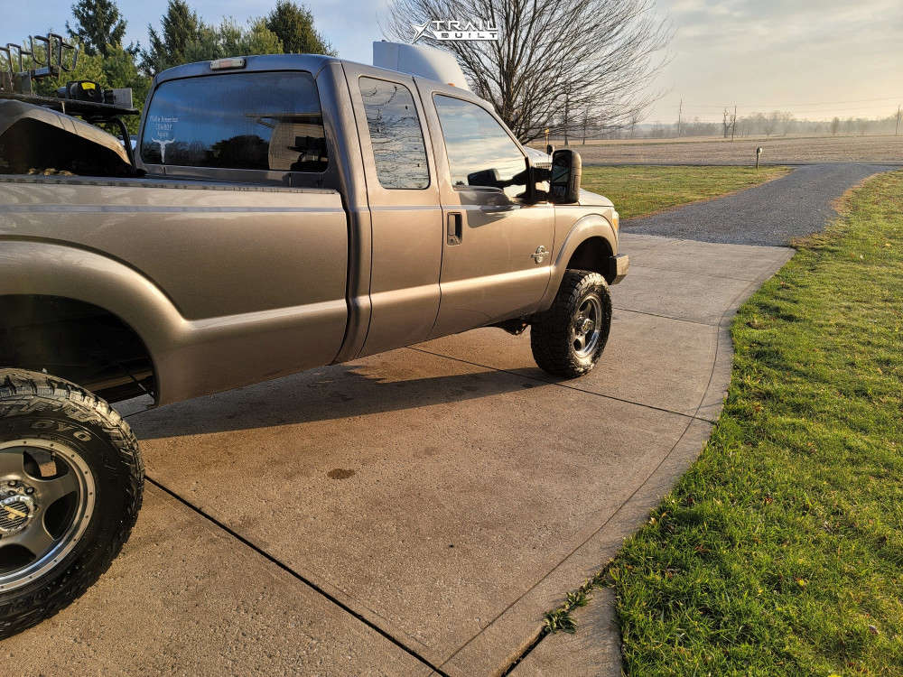 2012 Ford F-350 Super Duty Wheel Offset Aggressive > 1" Outside Fender ...
