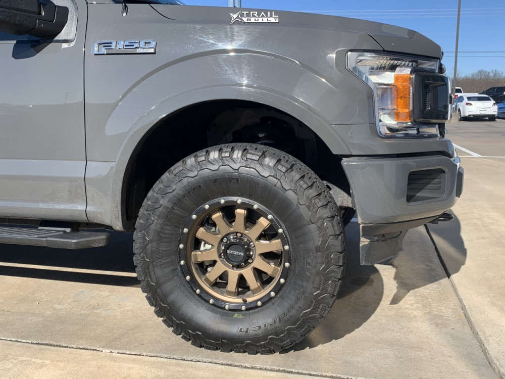 2018 Ford F-150 Wheel Offset Aggressive > 1" Outside Fender Leveling ...