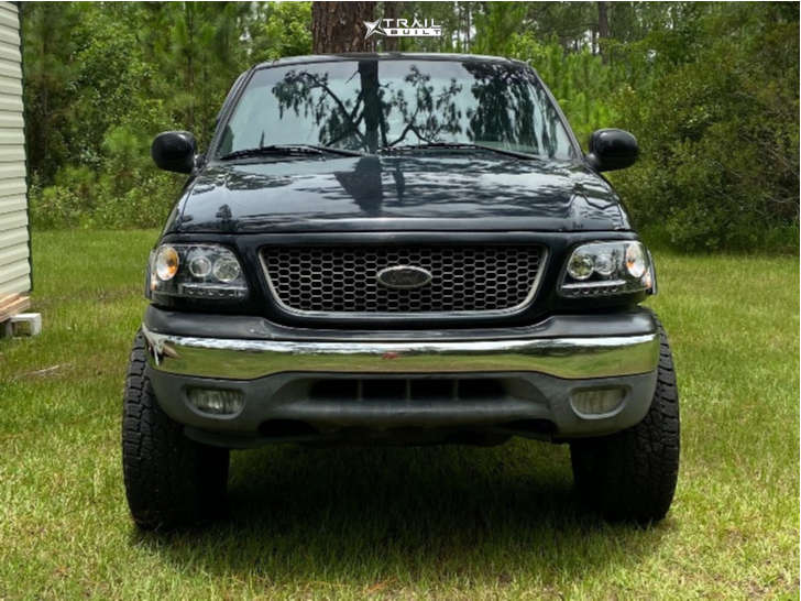 2000 Ford F-150 Wheel Offset Aggressive > 1" Outside Fender Leveling ...