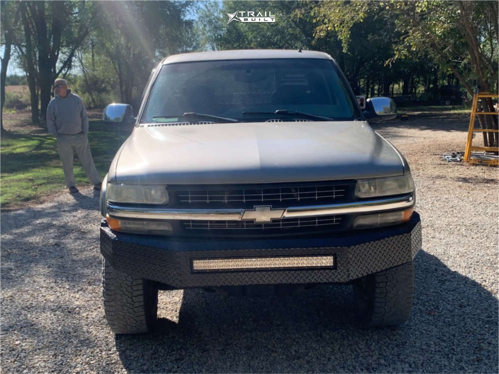 2002 Chevrolet Silverado 1500 Wheel Offset Aggressive > 1" Outside ...