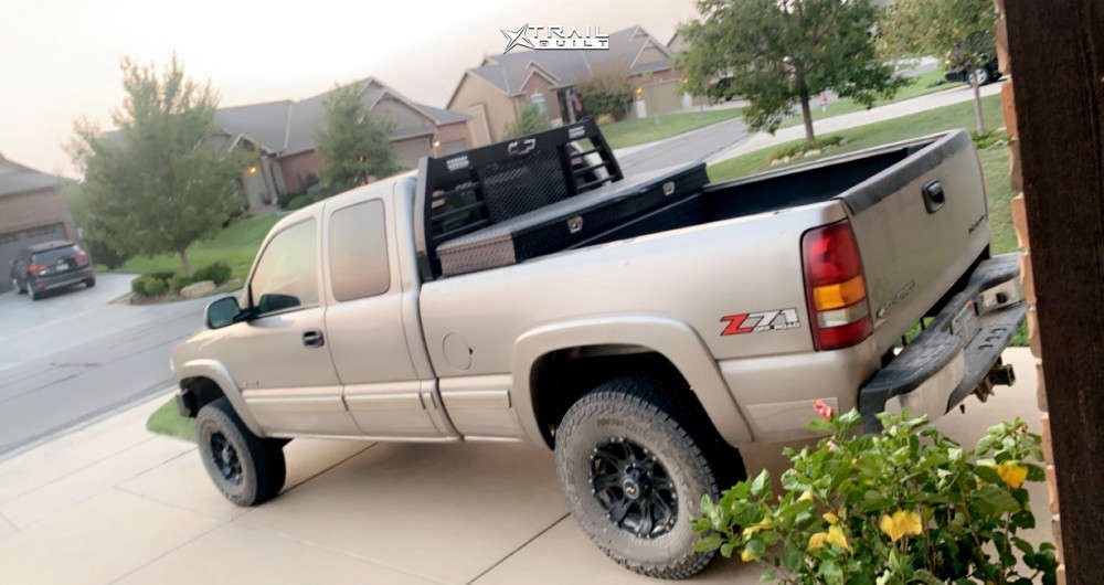 2002 Chevrolet Silverado 1500 Wheel Offset Aggressive > 1" Outside ...