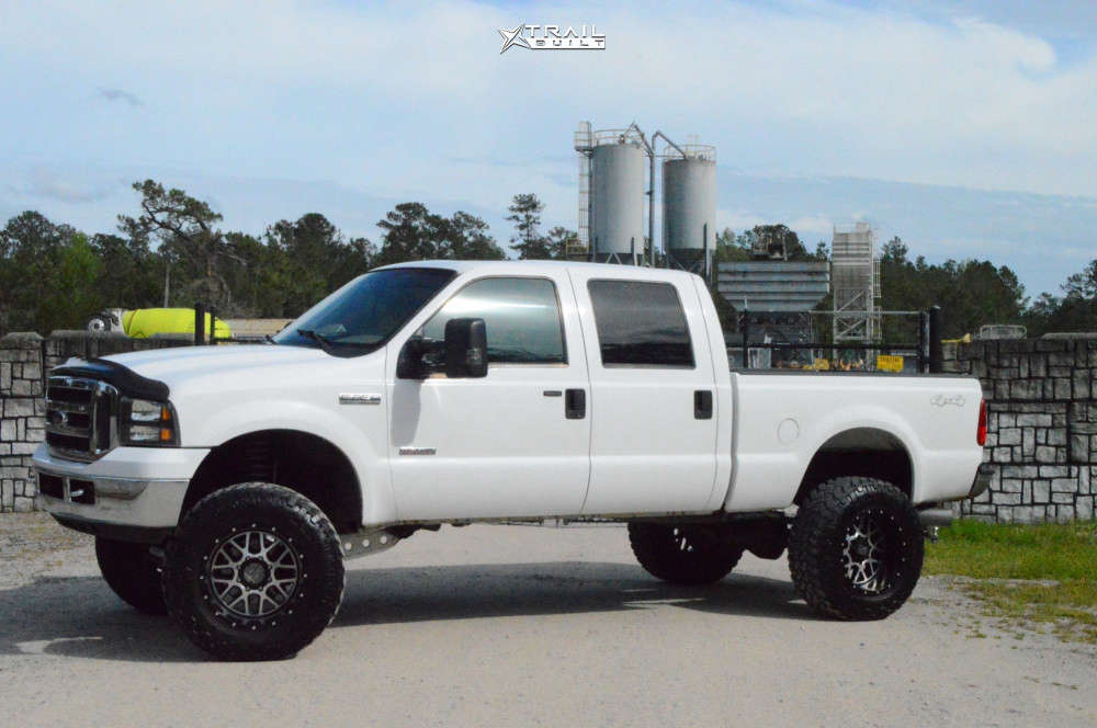 2005 Ford F-250 Super Duty Wheel Offset Aggressive > 1" Outside Fender ...