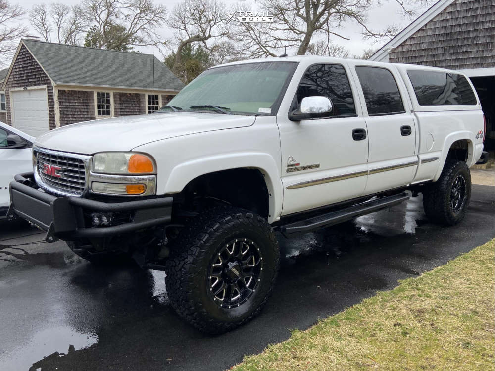2002 GMC Sierra 2500 HD Wheel Offset Aggressive > 1" Outside Fender ...