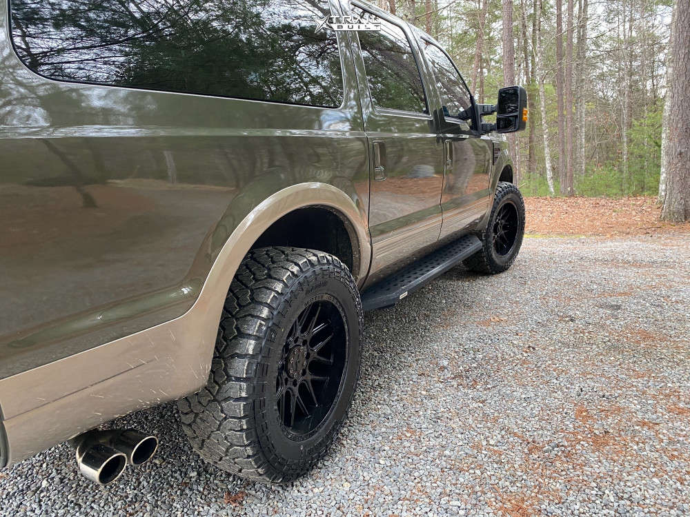 2000 Ford Excursion Wheel Offset Aggressive > 1" Outside Fender ...