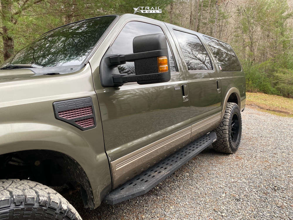 2000 Ford Excursion Wheel Offset Aggressive > 1" Outside Fender ...