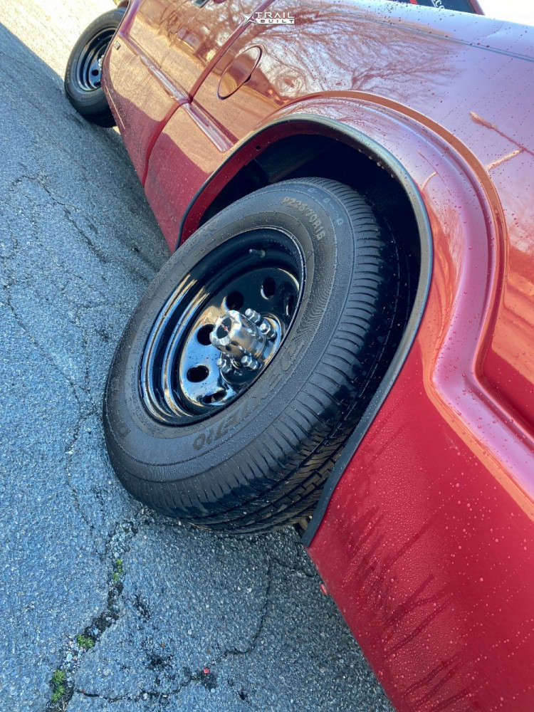 1999 Chevrolet S10 Wheel Offset Aggressive > 1" Outside Fender Lowered ...