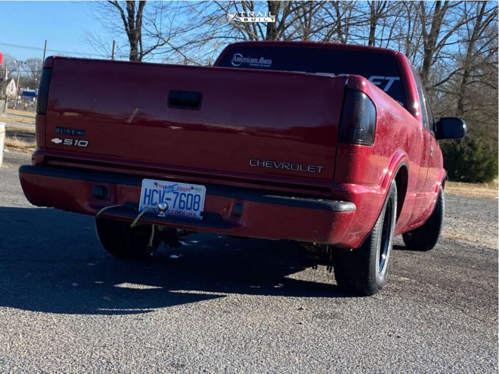 1999 Chevrolet S10 Wheel Offset Aggressive > 1" Outside Fender Lowered ...