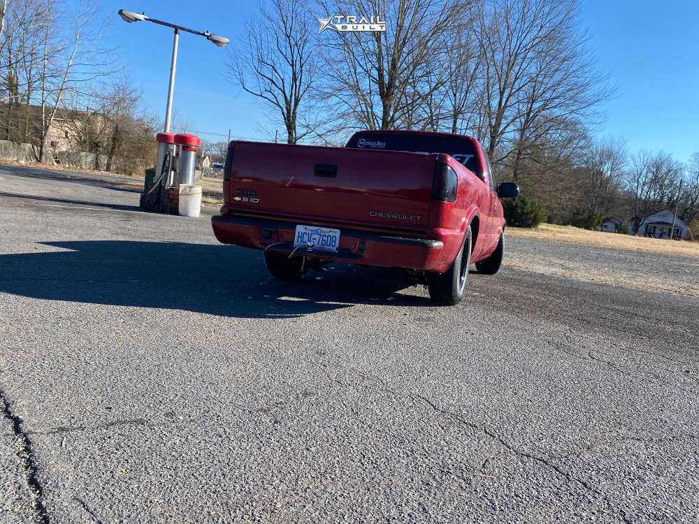 1999 Chevrolet S10 Wheel Offset Aggressive > 1" Outside Fender Lowered ...