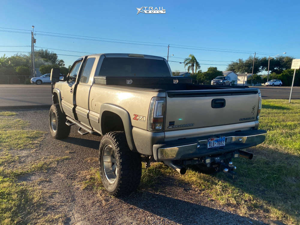 1999 Chevrolet Silverado 1500 Wheel Offset Aggressive > 1" Outside ...