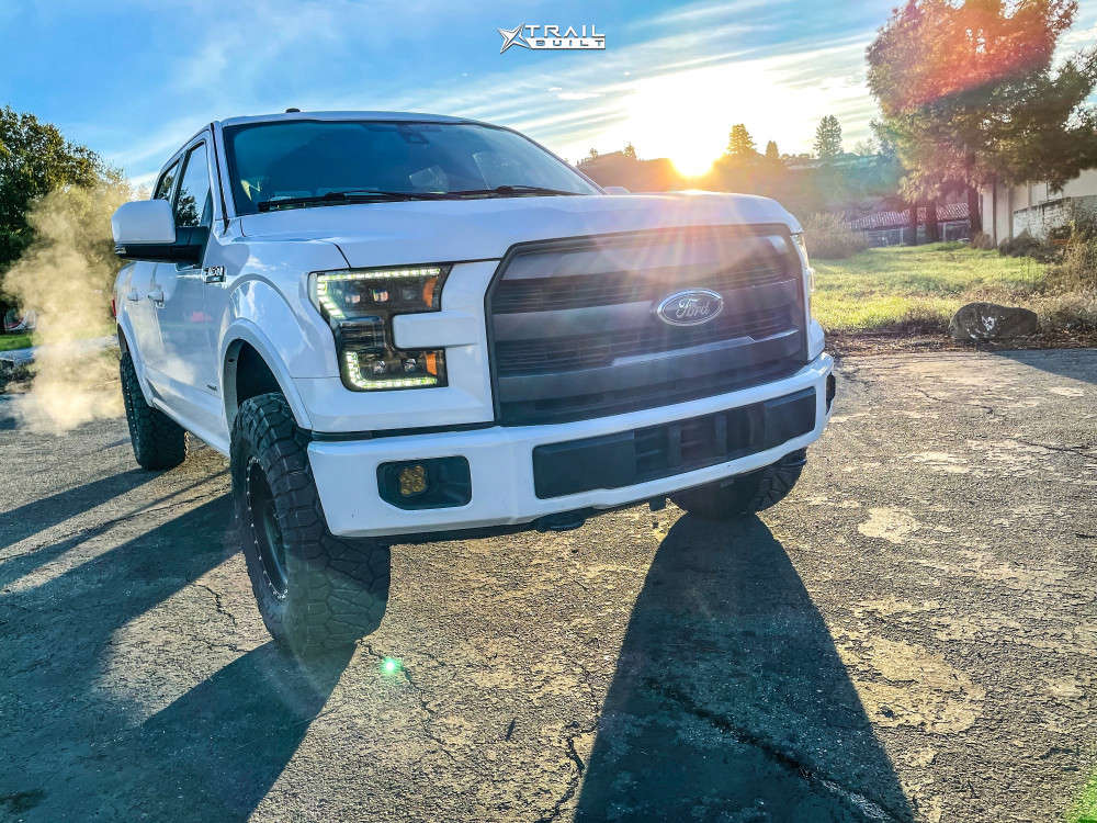 2016 Ford F-150 Wheel Offset Aggressive > 1" Outside Fender Leveling ...