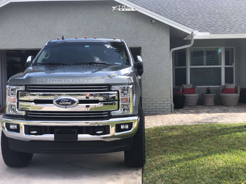 2019 Ford F-250 Super Duty Wheel Offset Aggressive > 1" Outside Fender ...