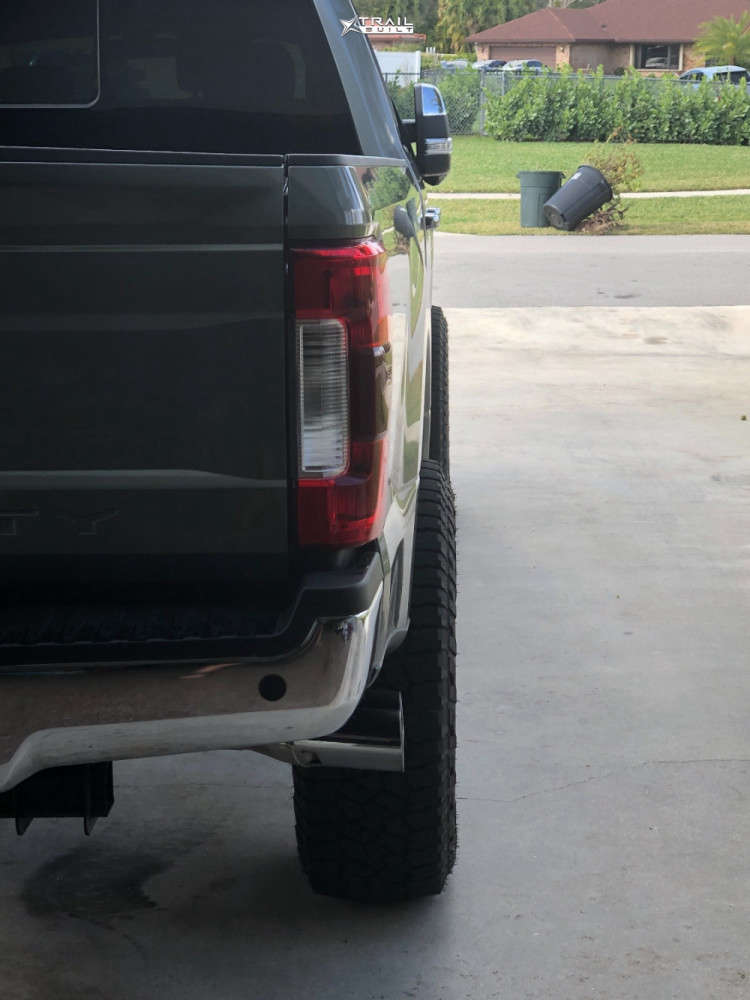 2019 Ford F-250 Super Duty Wheel Offset Aggressive > 1" Outside Fender ...