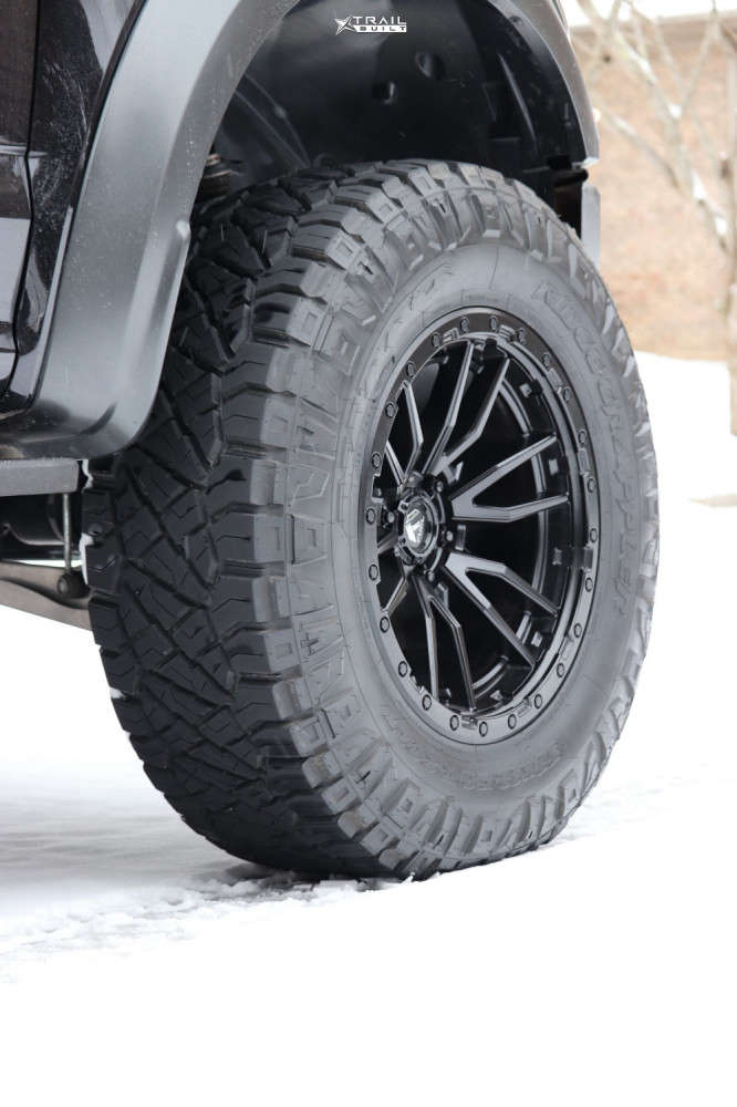 2019 Ford Raptor Wheel Offset Aggressive > 1" Outside Fender Suspension ...