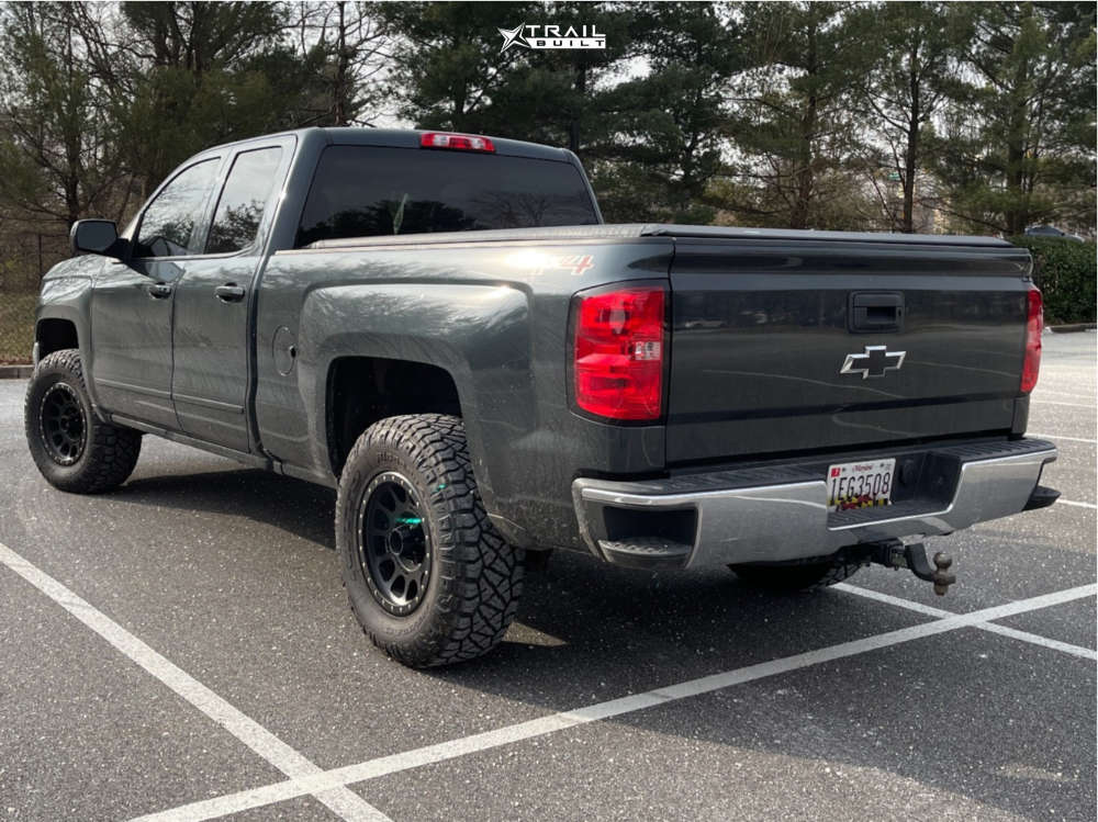 2018 Chevrolet Silverado 1500 Wheel Offset Aggressive > 1" Outside ...