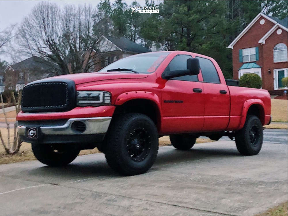 2005 Dodge Ram 1500 Wheel Offset Aggressive > 1" Outside Fender ...