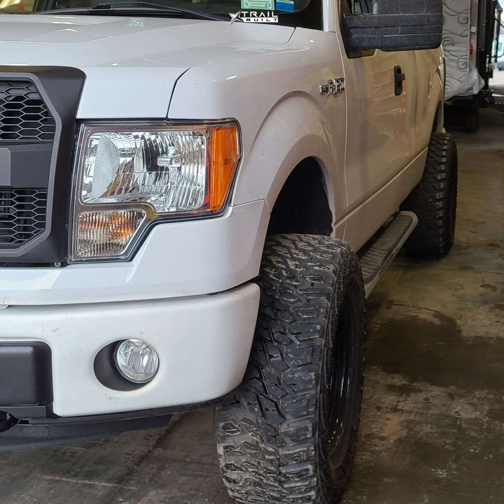 2014 Ford F-150 Wheel Offset Aggressive > 1" Outside Fender Leveling ...