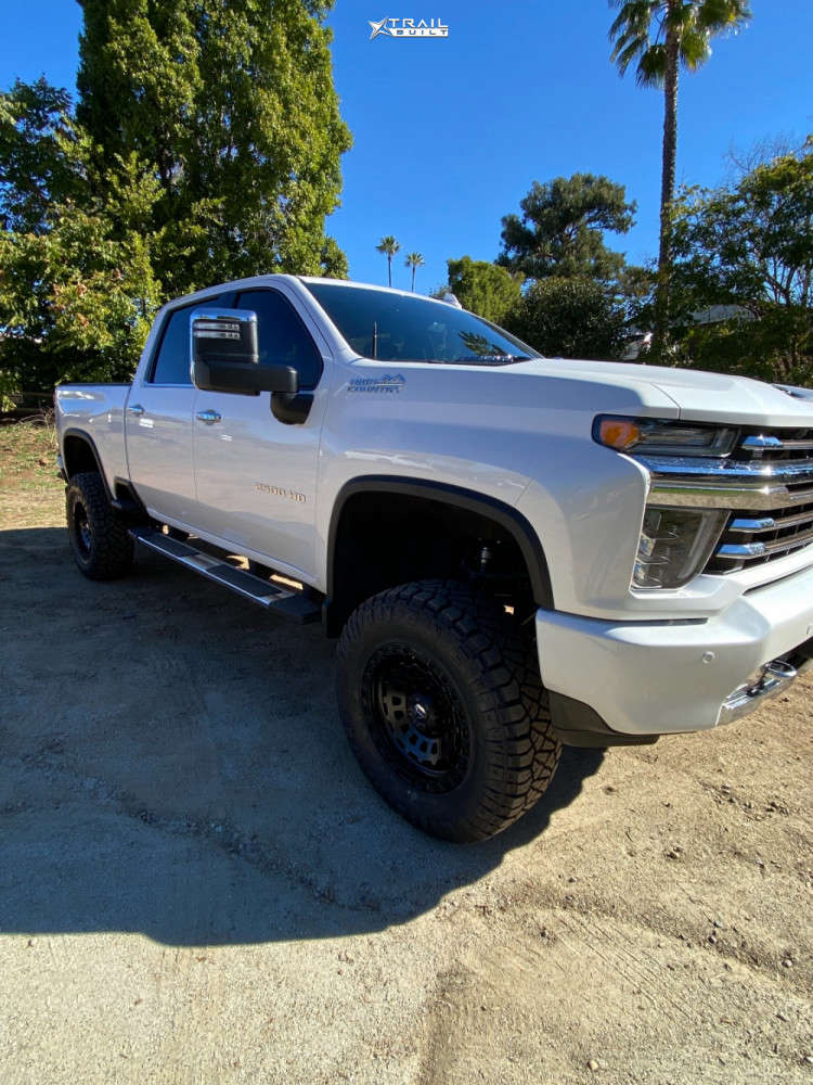 2020 Chevrolet Silverado 2500 HD Wheel Offset Aggressive > 1" Outside ...