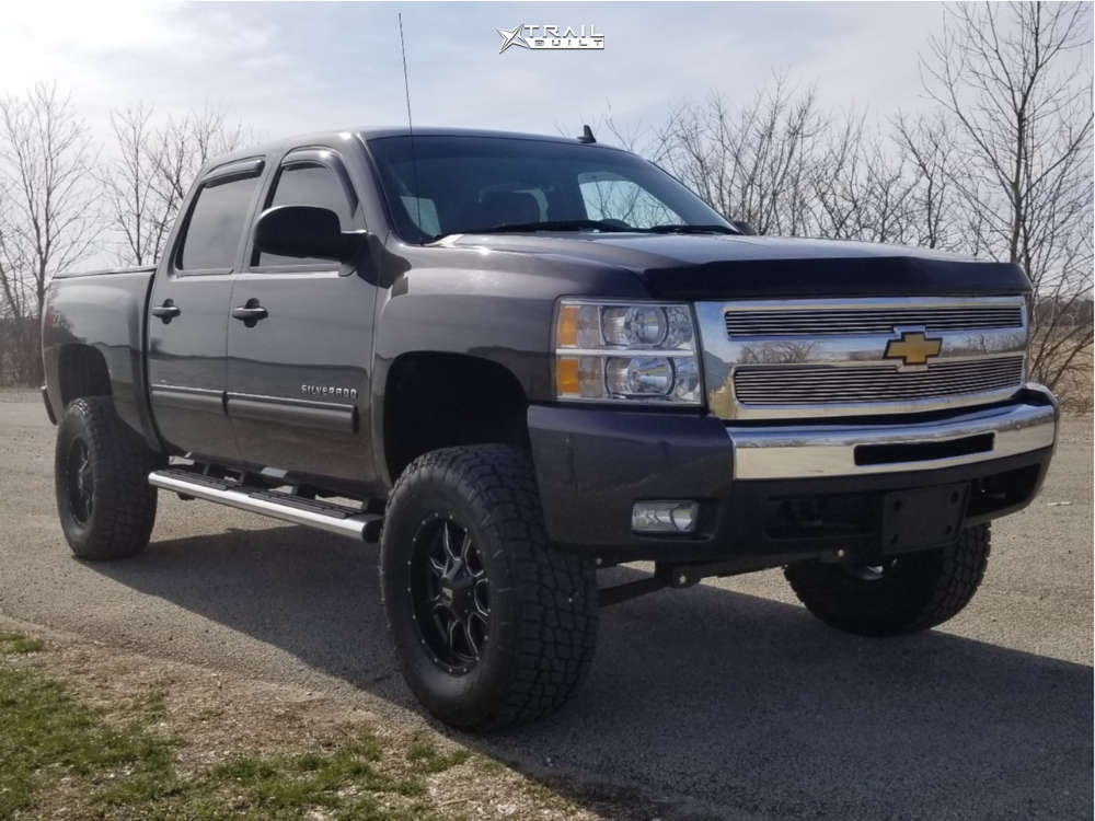 2011 Chevrolet Silverado 1500 Wheel Offset Aggressive > 1" Outside ...
