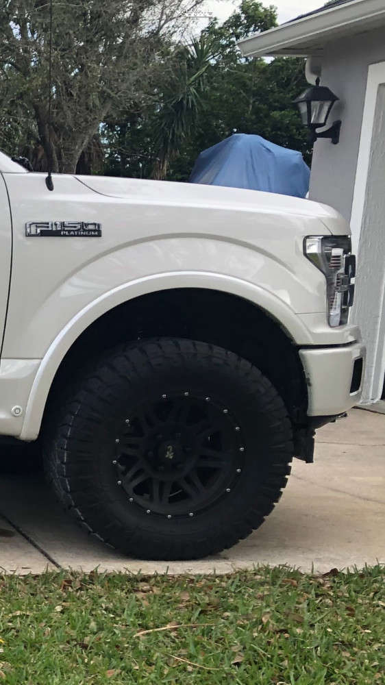 2018 Ford F-150 Wheel Offset Aggressive > 1" Outside Fender Leveling ...