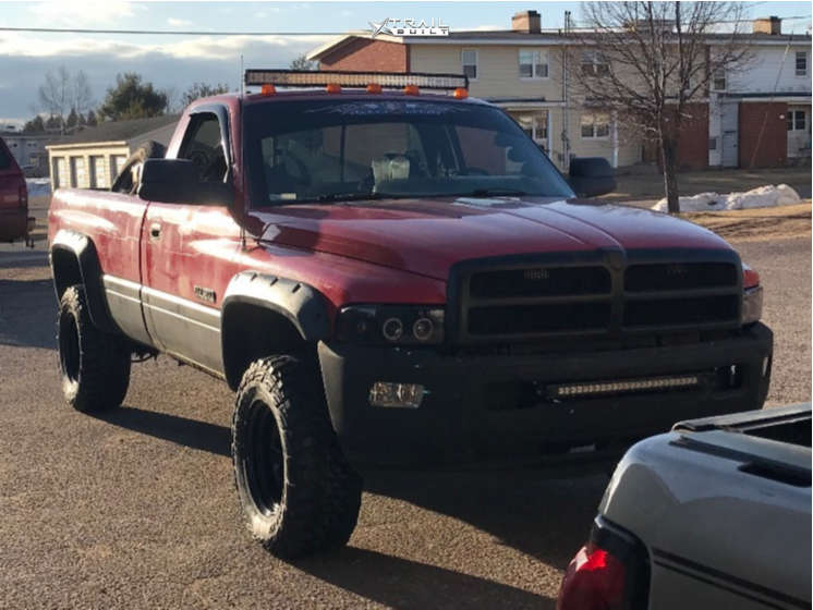 1997 Dodge Ram 2500 Wheel Offset Aggressive > 1" Outside Fender ...