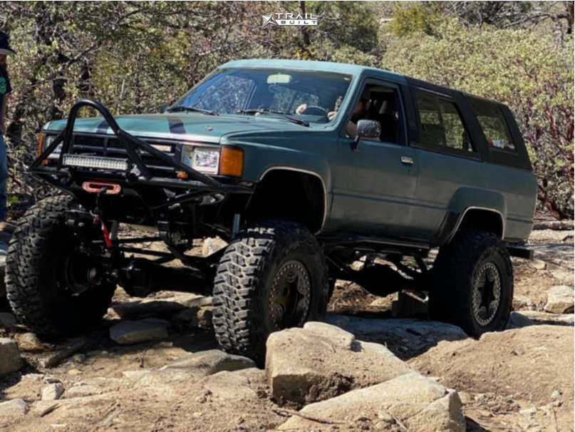 1986 Toyota 4Runner Wheel Offset Aggressive > 1" Outside Fender ...